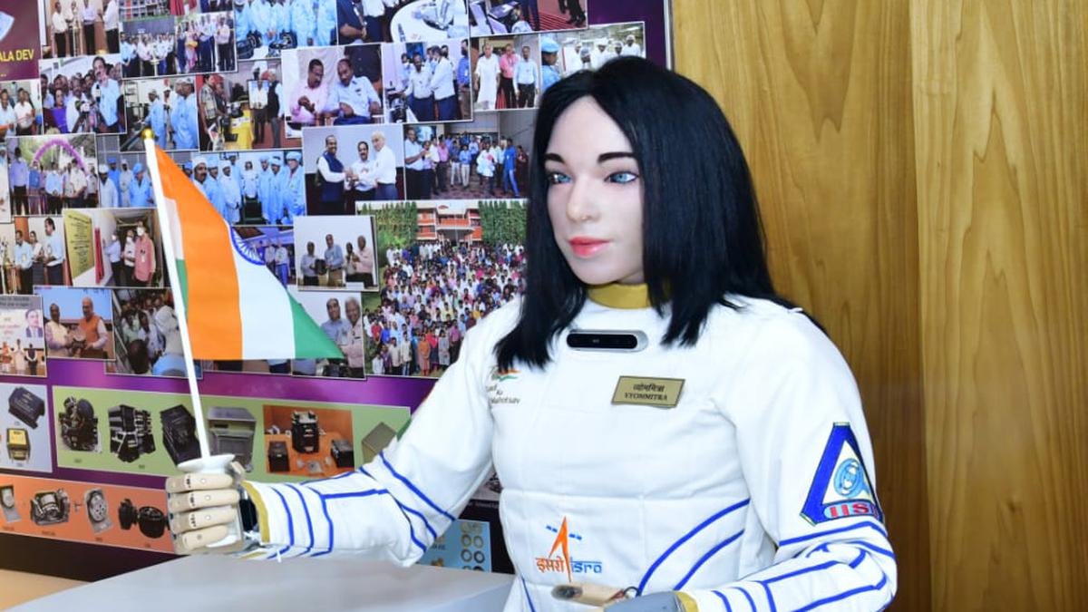 ISRO's Robot 'Vyommitra': Woman Robot for Gaganyaan Mission - Central Times